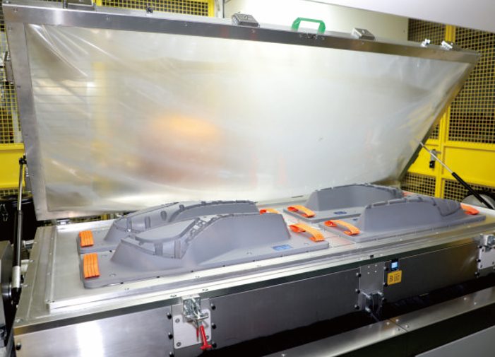 Rotary Vacuum Membrane Covering Machine - Chinese leading plastic ...